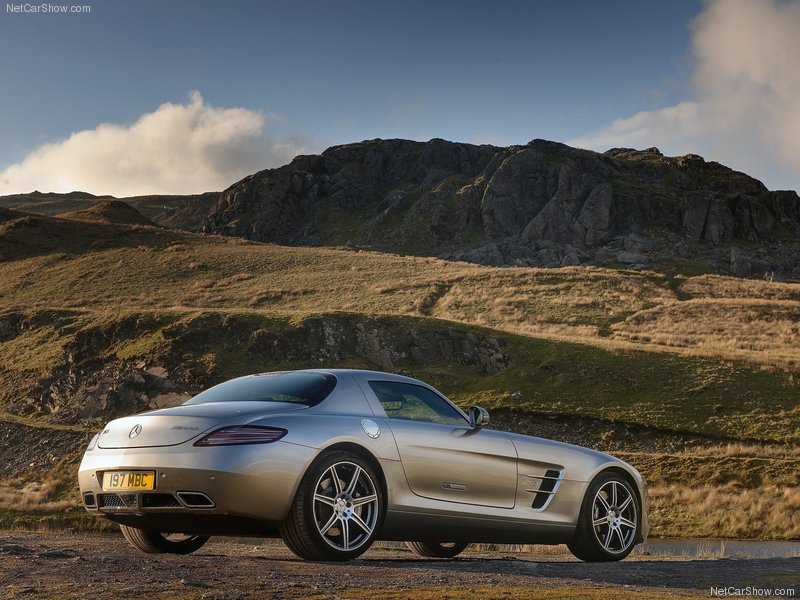 mclaren-mercedes SLR vs mercedes benz SLS: Mclaren Mercedes SLR vs ...